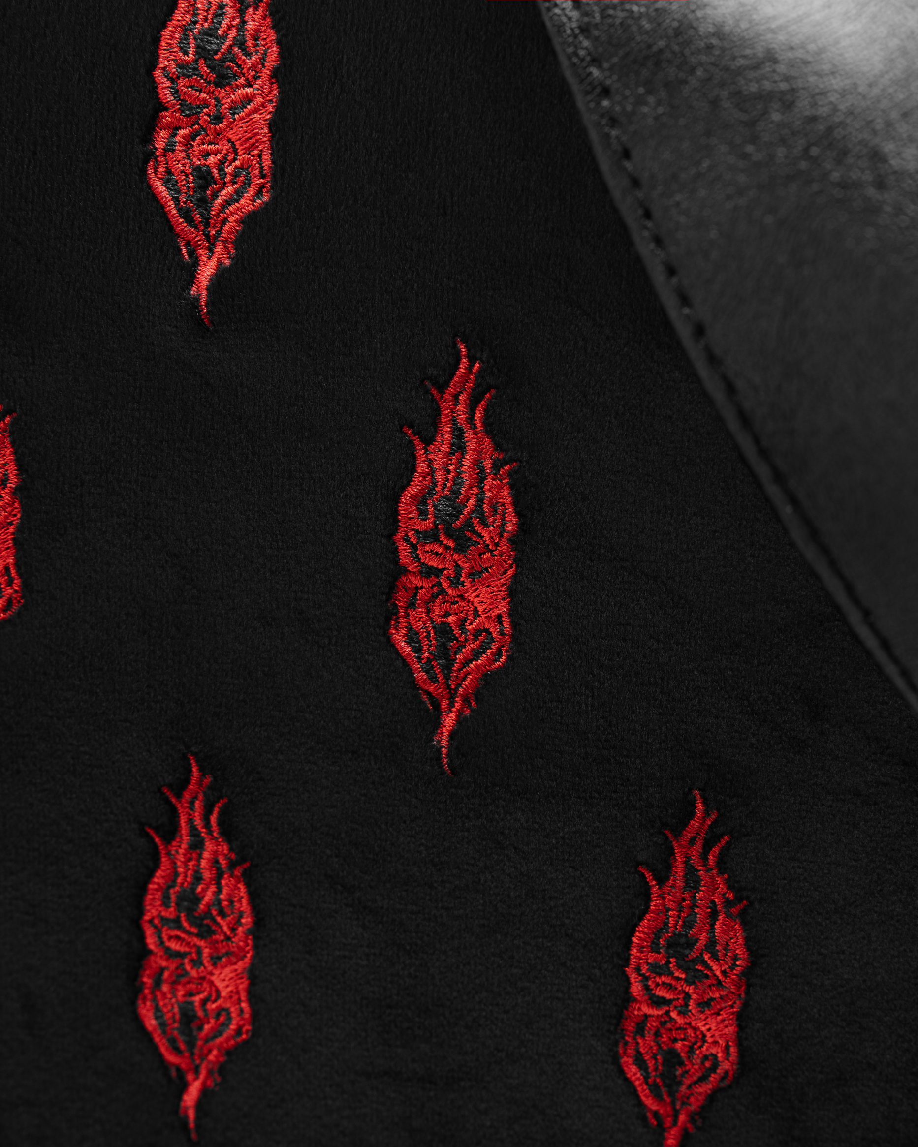 Torch - Hollow/red
