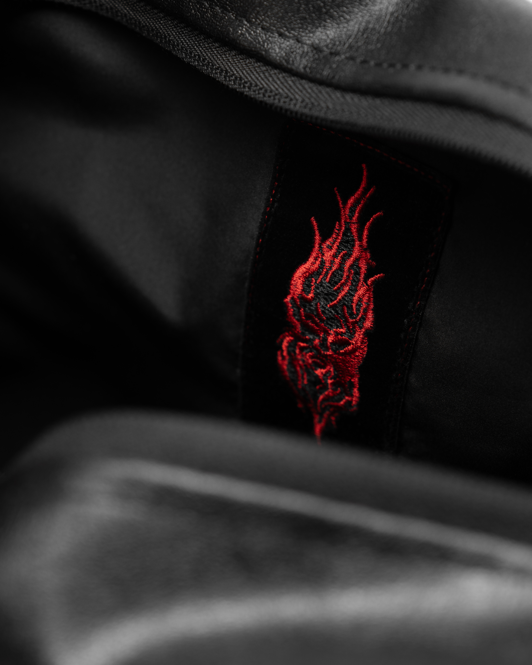 Torch - Hollow/red