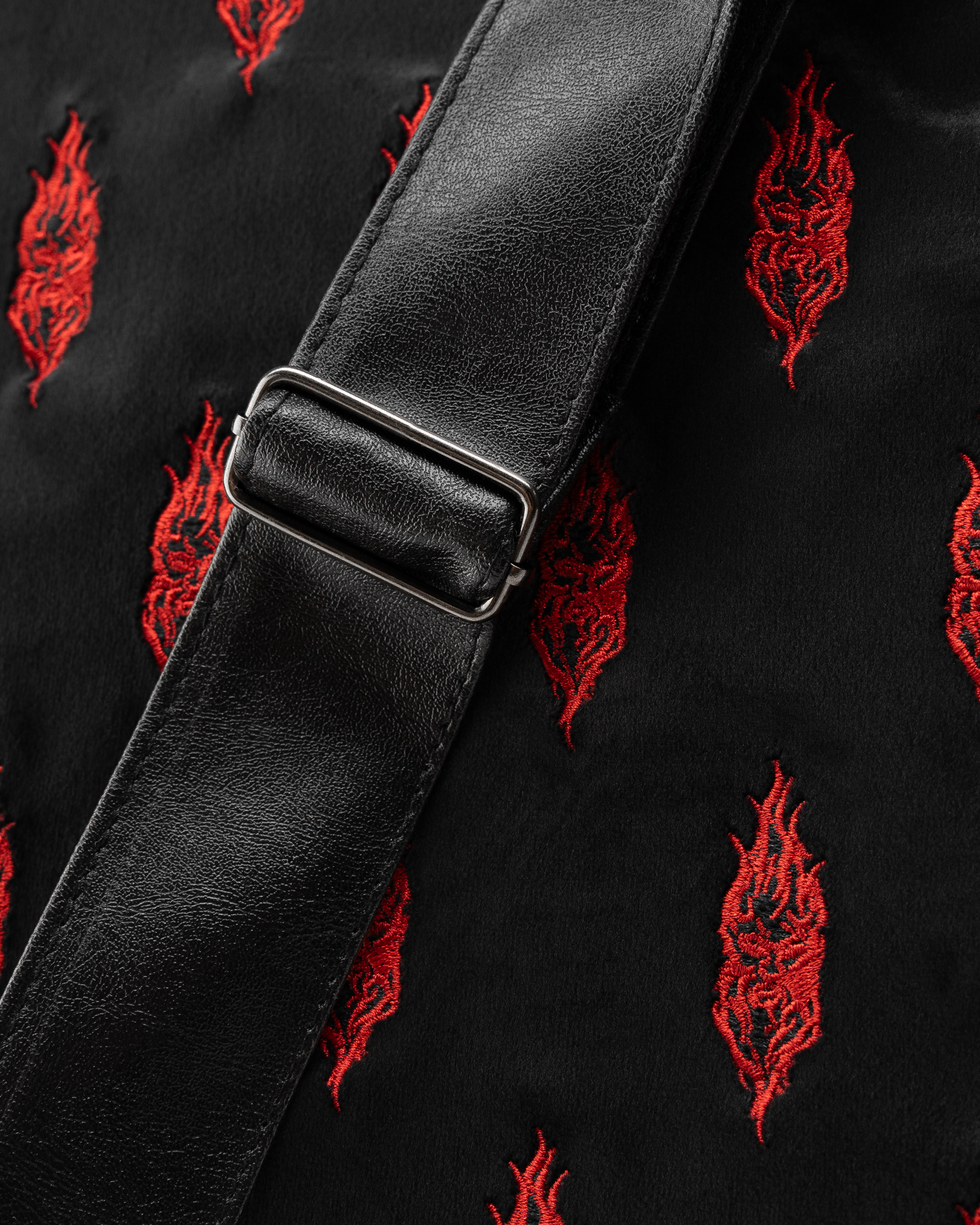 Torch - Hollow/red
